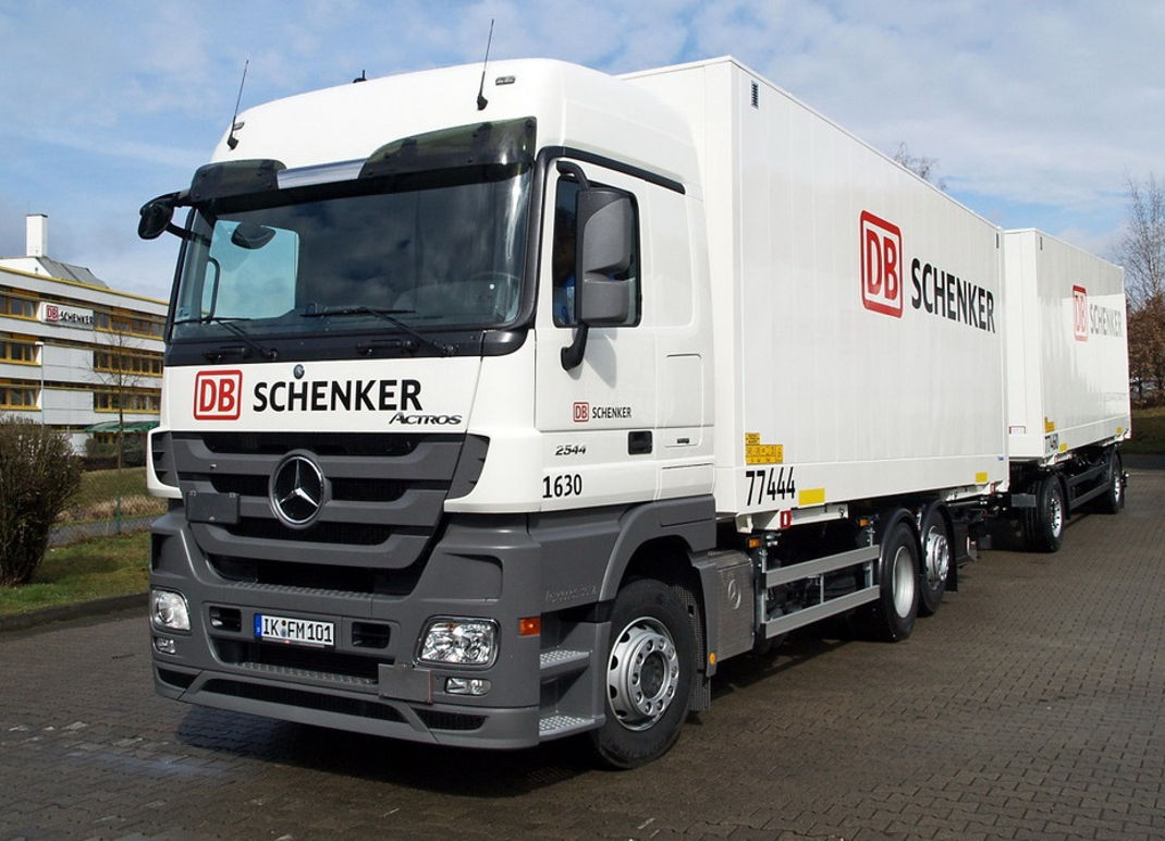 DB Schenker kúpil do zbernej služby v Európe 6,000 výmenných nadstavieb ...